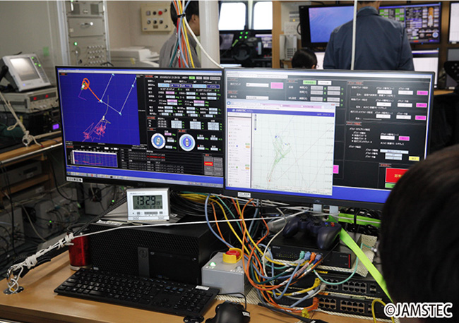 世界初、AUV複数基運用による海底下構造調査に成功 ー海洋鉱物資源調査の効率化に期待ー(3ページ目)｜JAMSTEC BASE