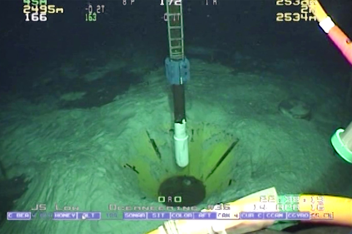 「ゆっくり地震」を捉えろ！光のものさしで海底の変化を観測する ～海底の光ファイバー ケーブルを地震研究に活用！｜JAMSTEC BASE