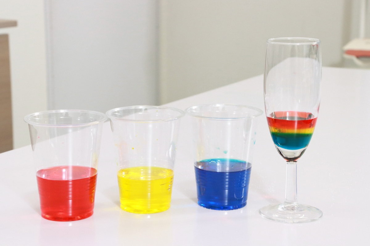 じつは海水は混ざりにくい!? 海水の不思議な性質を「カクテル実験」で体験しよう【夏休み自由研究サポート】｜JAMSTEC BASE